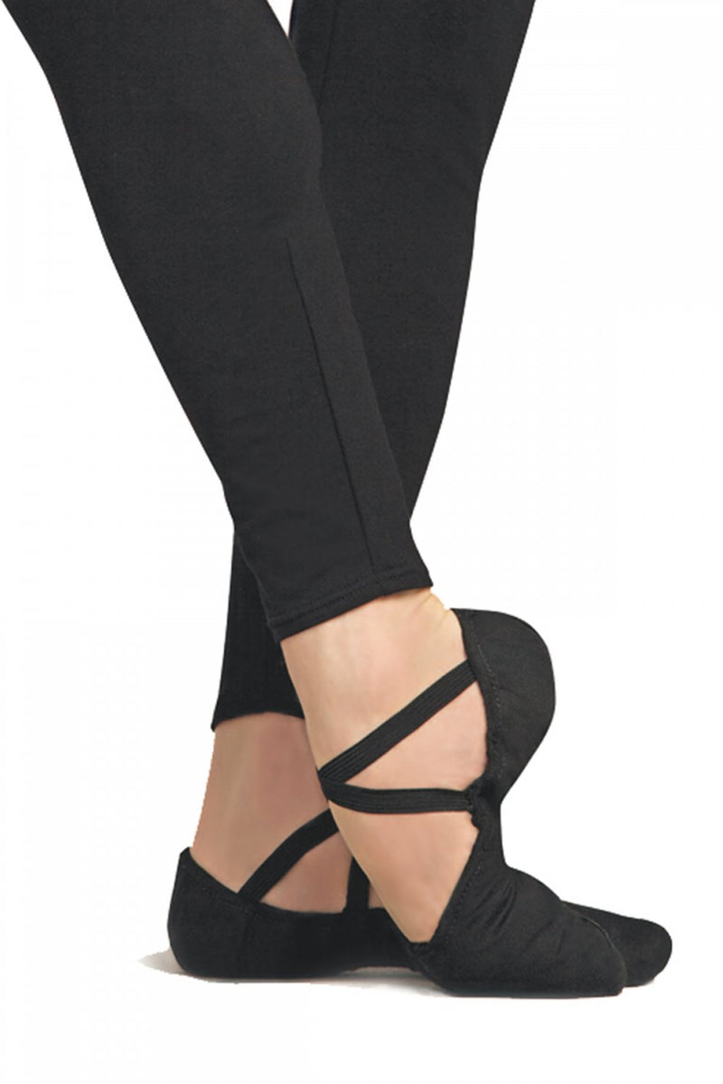 Chaussons de danse classique Cobra de Capezio en toile - taille normale ...